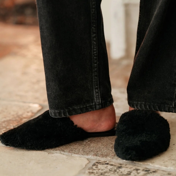 Jenni Kayne | Shoes | Jenni Kayne Shearling Slippers | Poshmark